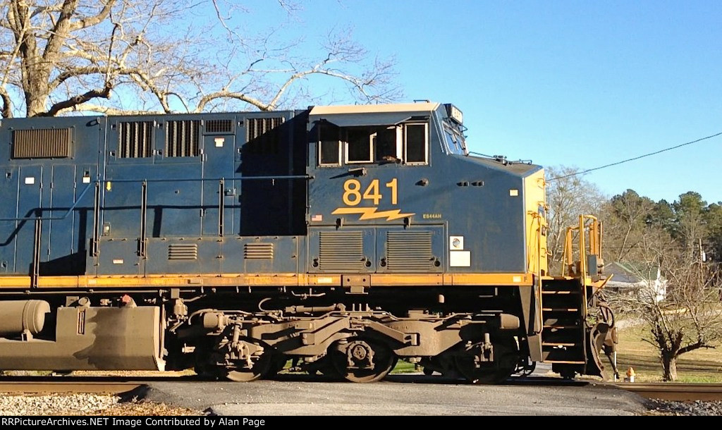CSX 841 crosses Evans Drive
